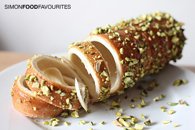 Simon Food Favourites: Kürtősh: European Bakery, Randwick (27, 30 Dec 2011)