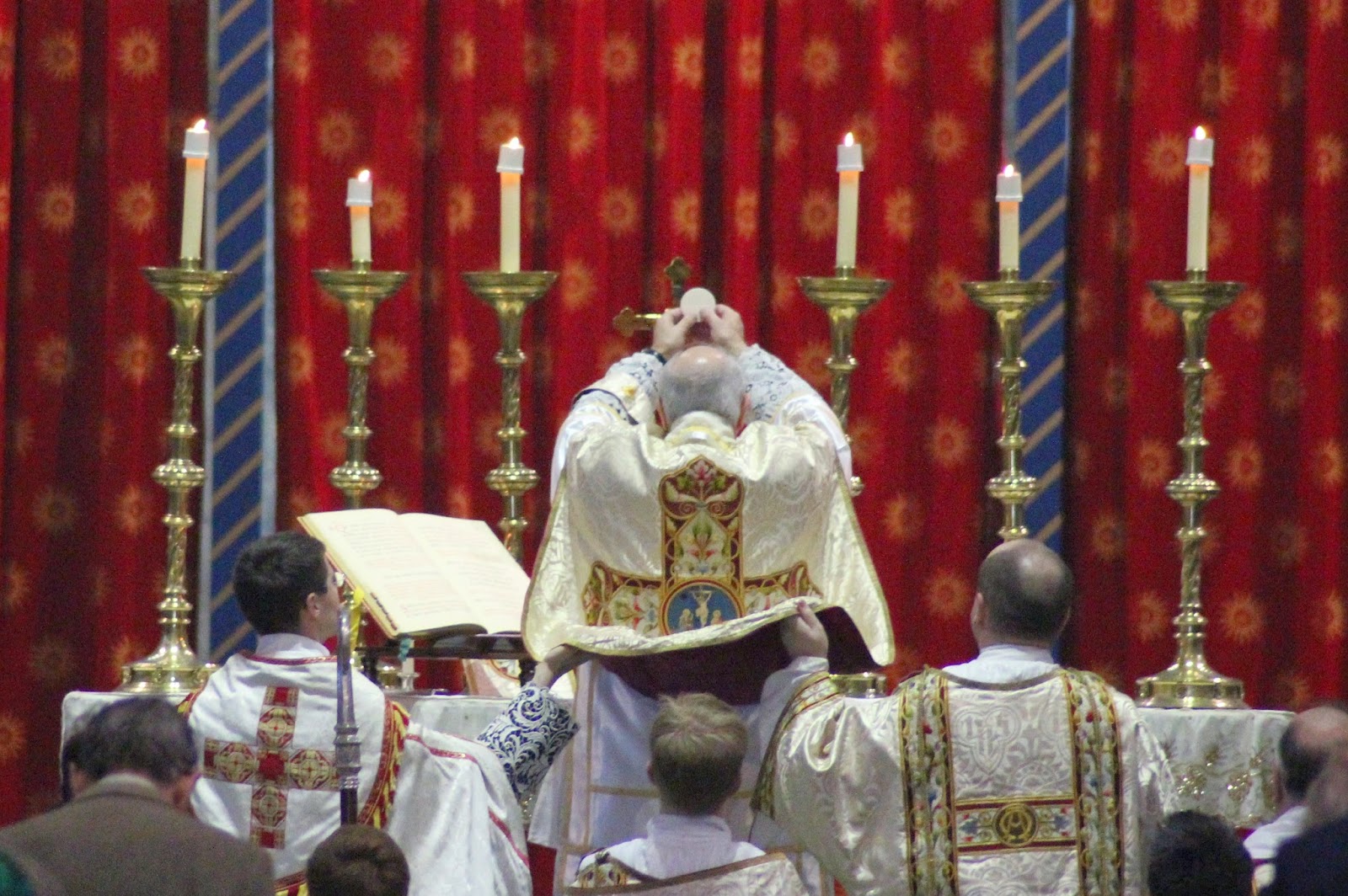 Pontifical High Mass for the Feast of All Saints at Norwich Cathedral ...