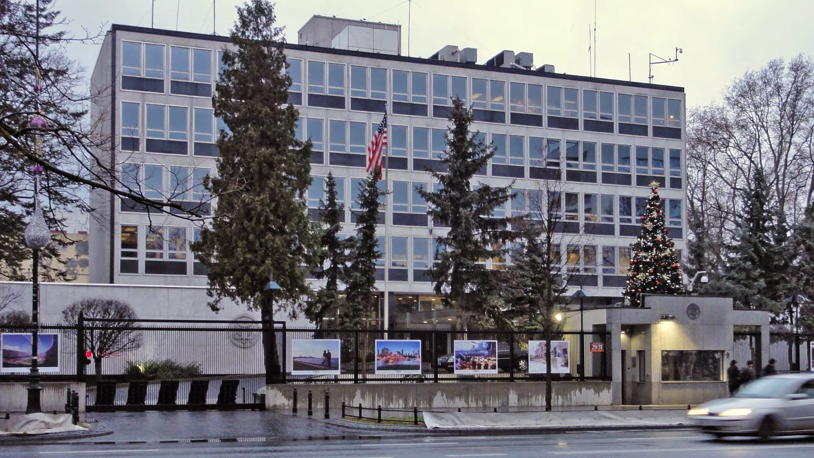 From Russia with Love: Spotting Ronald Reagan in Warsaw