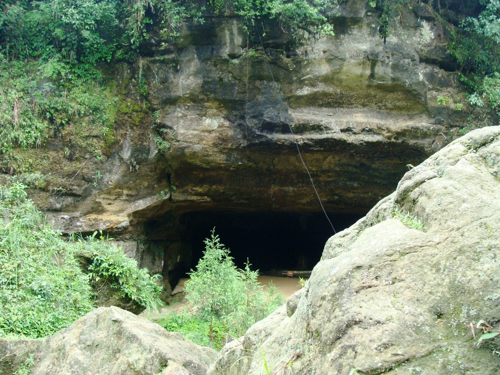 O's travelogue: Abode of clouds- Meghalaya! June'09