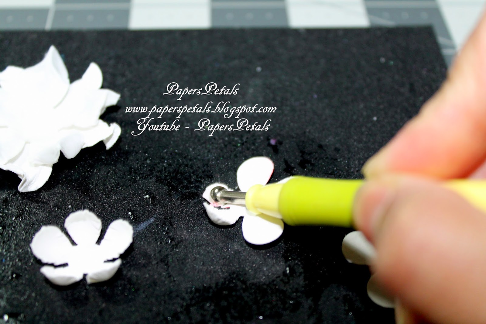 PapersPetals: Gorgeous Gardenia Tutorial