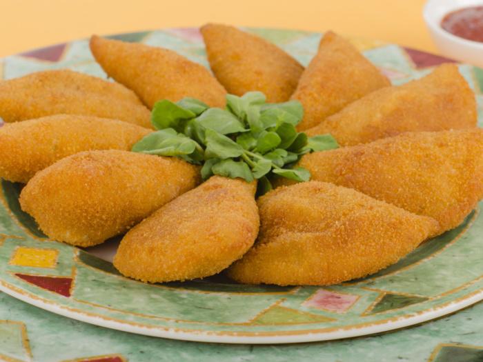 Katayef With Chicken Livers And Red Capsicum Recipe | LEBANESE RECIPES