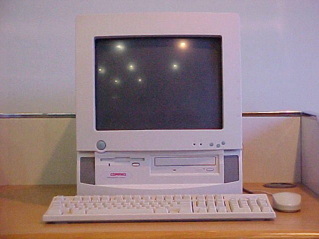 É da sua época?: [1998] Compaq Presario 4466