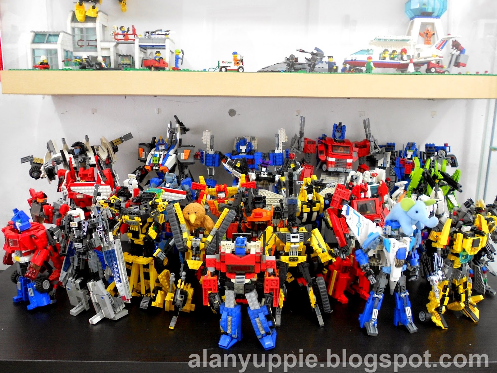 Alanyuppie's LEGO Transformers: 100,000 Hits Special!