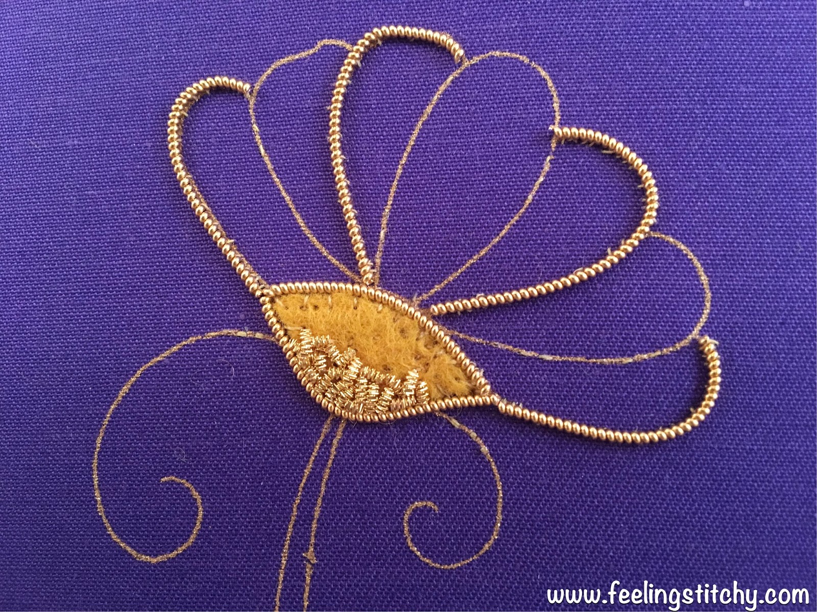 feeling stitchy: MooshieStitch Monday: Goldwork Daisy Part 1
