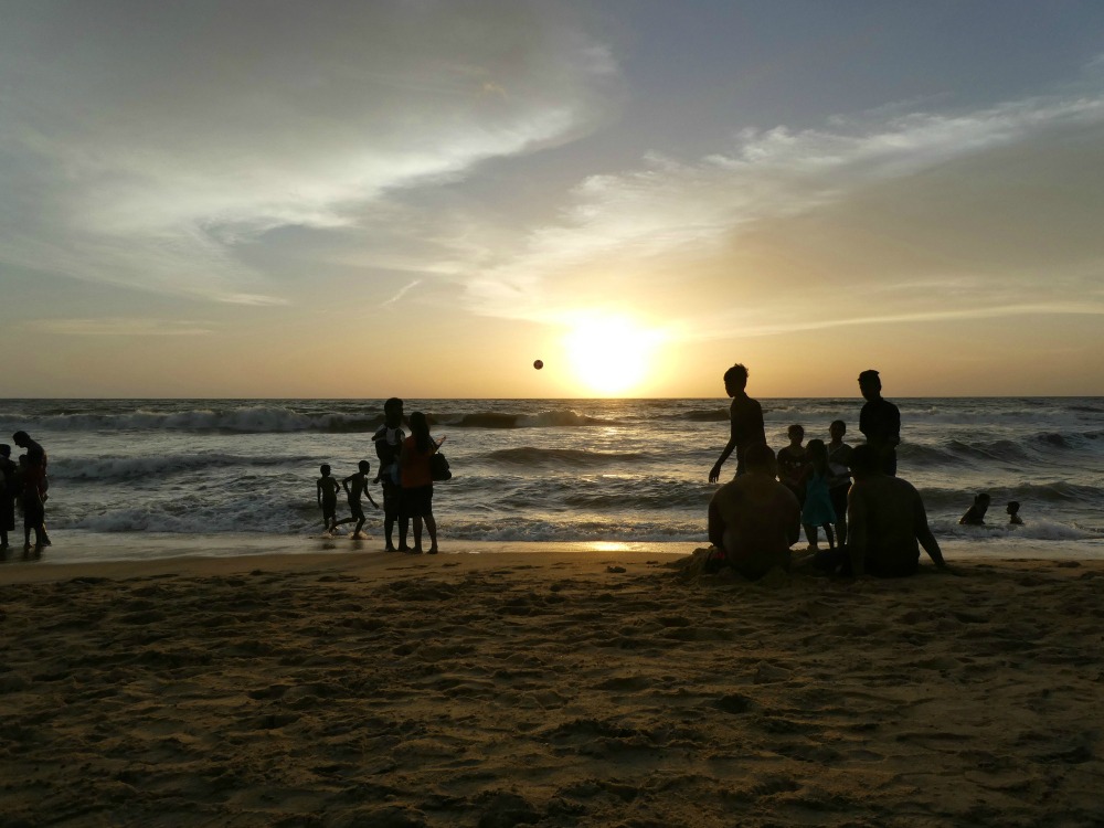 TOP 5 THINGS TO DO ON SRI LANKA'S BEACHES - katiecrackernuts