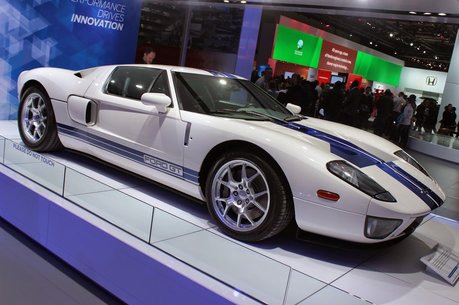 Patio Boat: Detroit Auto Show 2015: the new Ford GT