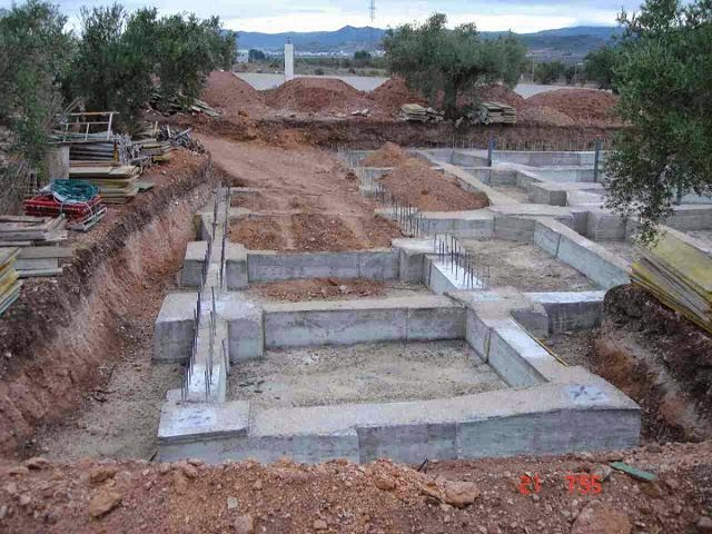 CONSTRUCCIONES MENORES.: Excavación de zanjas