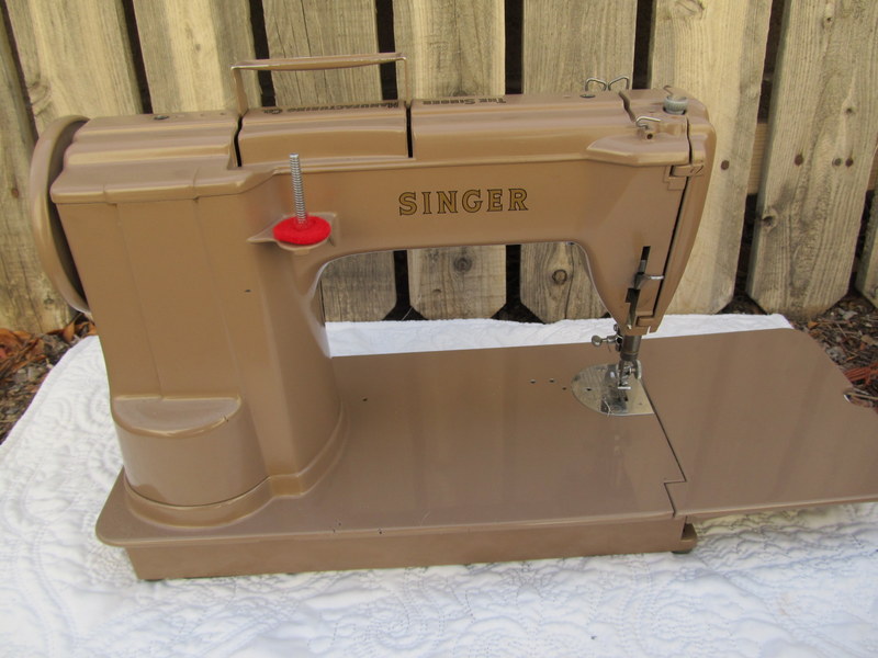 Patchouli Moon Studio: Singer 301A Vintage sewing Machine FOR SALE