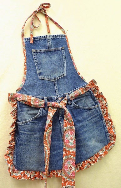 Mary Jo's Cloth Design Blog: Recycle Old Blue Jeans into a Fun Apron