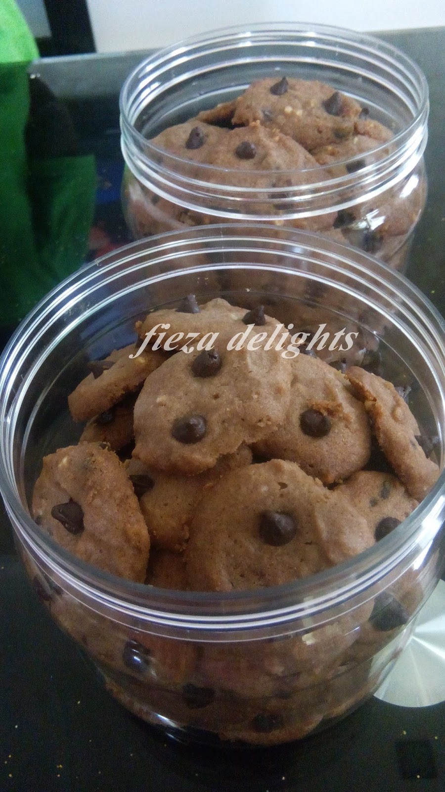 FIEZA DELIGHTS: BISKUT CHOCOLATE CHIPS FAMOUS AMOS
