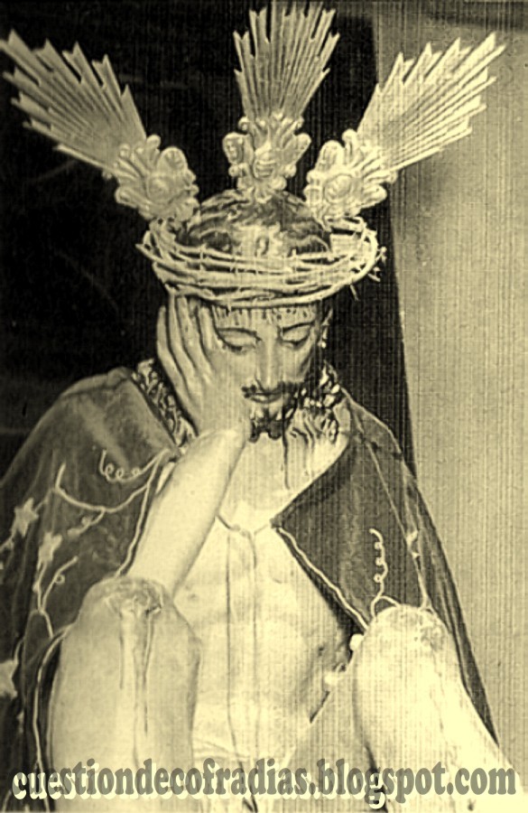 Cuestión de Cofradías: HUMILDAD Y PACIENCIA CON CLÁMIDE