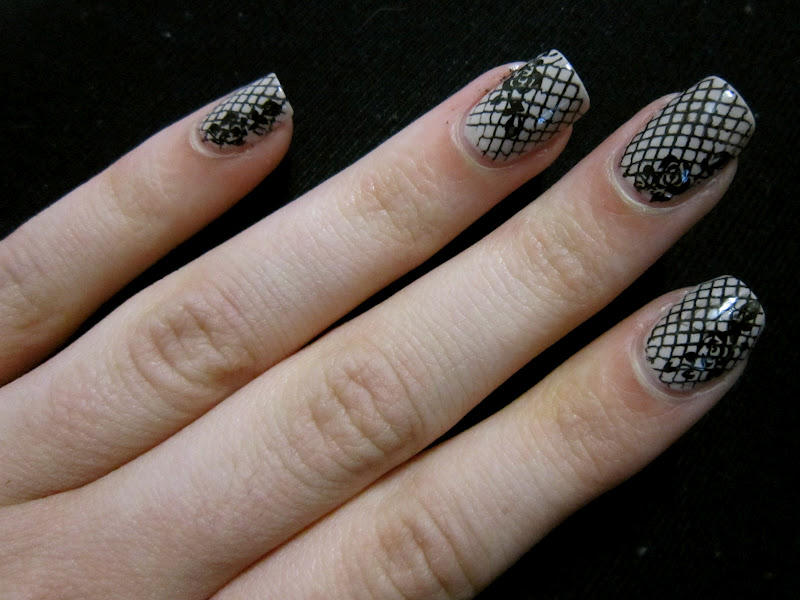 Epic Nail Time: Fishnet Fingernails Nail (fail?) Art