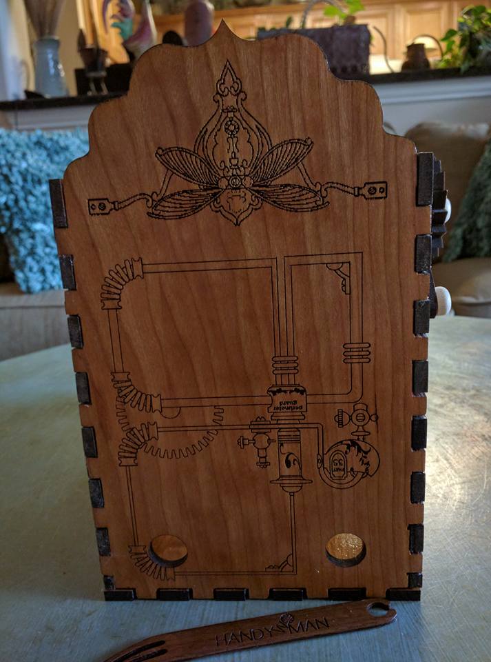 She's just a girl who creates...: Some box loom designs from Handywoman