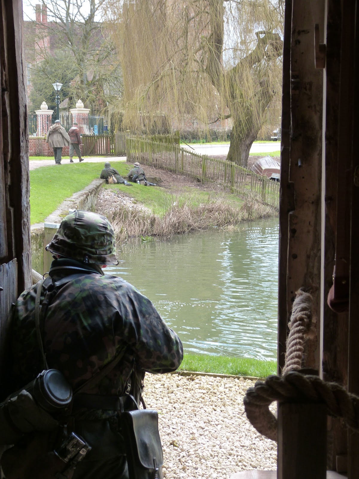 Adys Blog: The Eagle has Landed - Mapledurham part 1