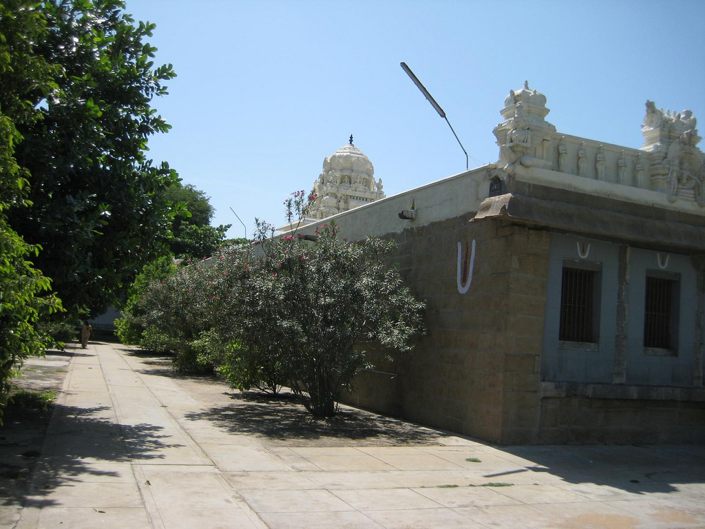 Tamilnadu Tourism: Vilakkoli Perumal Temple (Tiruththanka or Thoopul ...