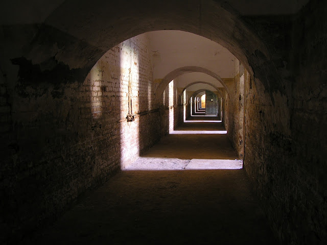 Despre usi: Închisoarea Jilava