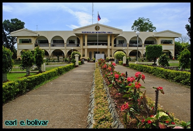 Bukidnon Photo Journal: Glimpses of Kadingilan Municipal Hall Compound
