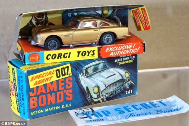 Corgi Models | Collectibles Coach