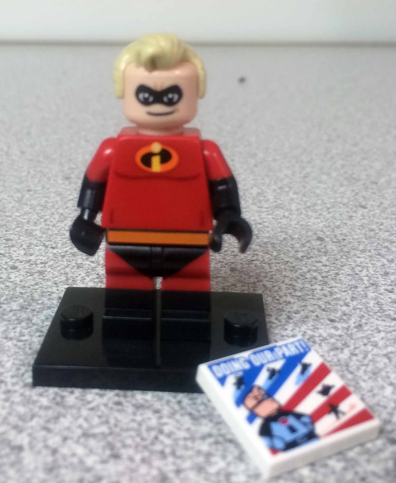 The Minifigure Collector: Lego Minifigure Disney Mr. Incredible