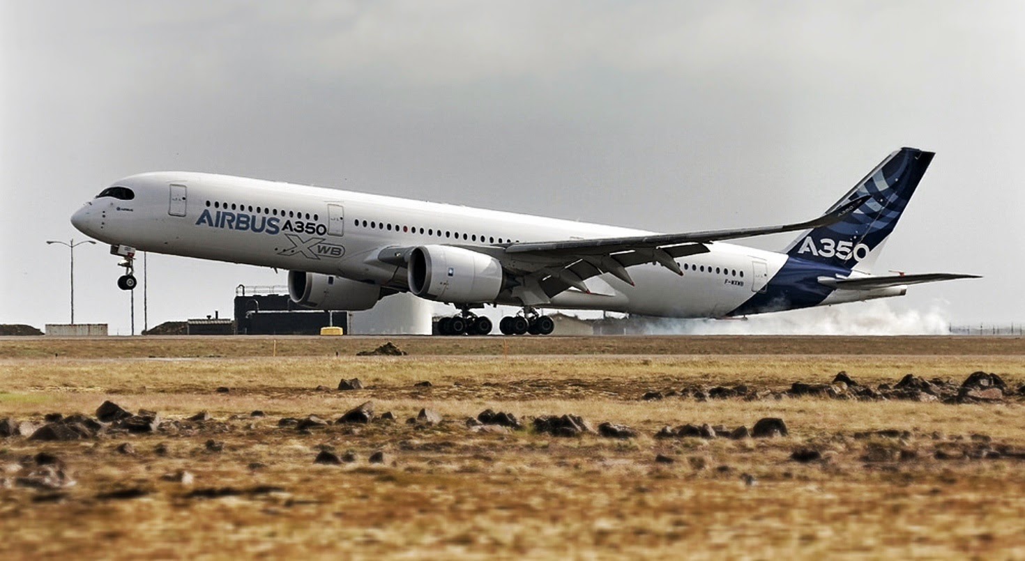 A350 XWB News: A350 crosswind landing video.