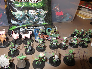 Real Minis: Pathfinder battles we be goblins in hand picture review