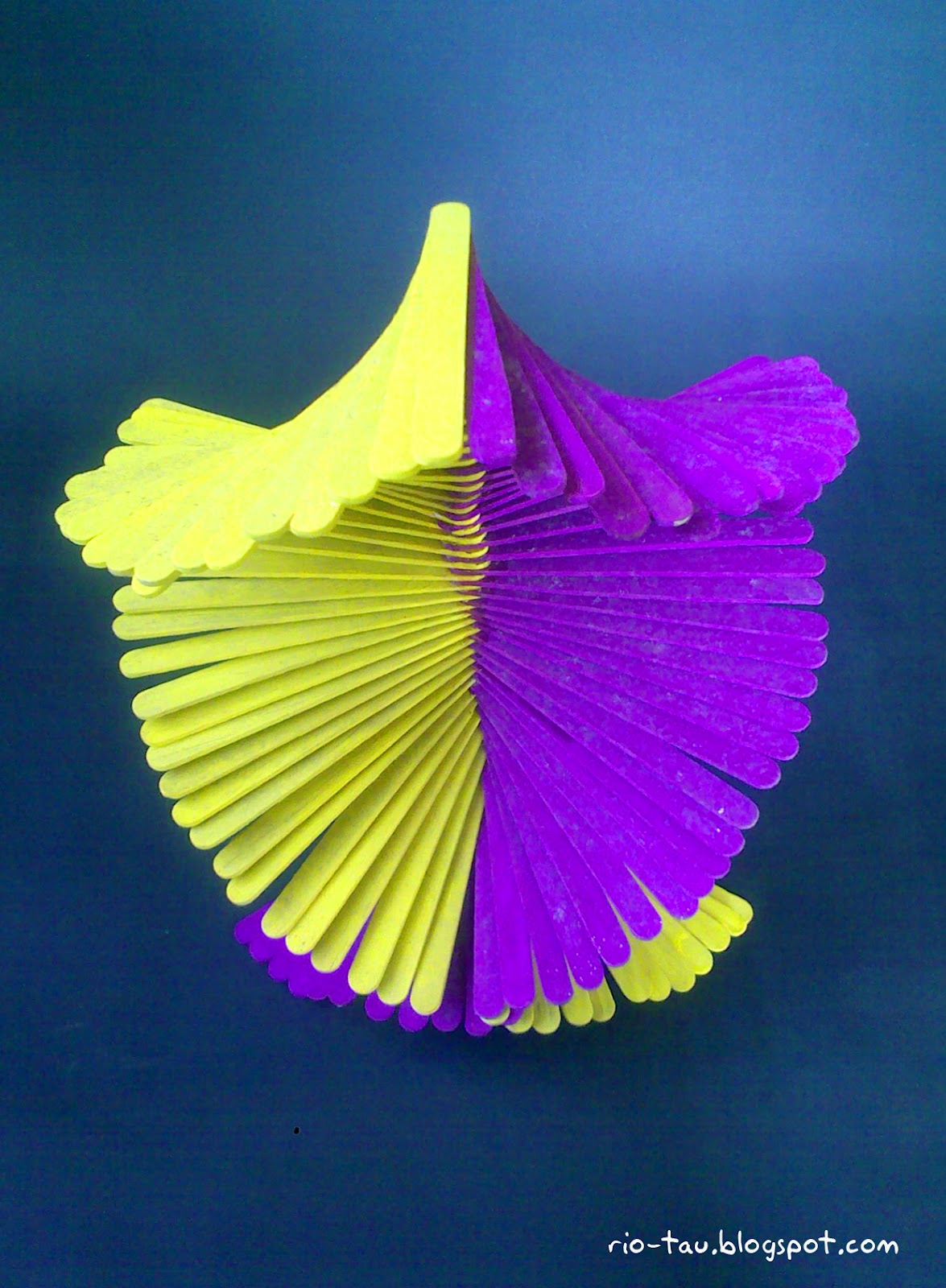 Mandiri 1 - Pengorganisasian Garis 1 (Nirmana Trimatra) | What Rio created