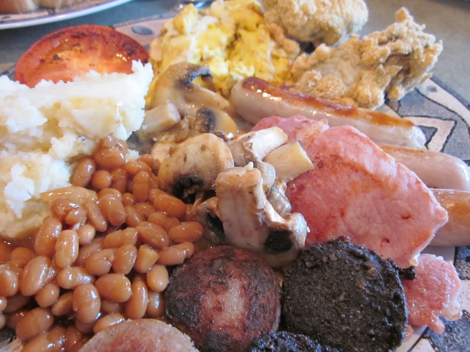 Feasty Geeks: Red Dwarf Food: Drunken Fry-Up