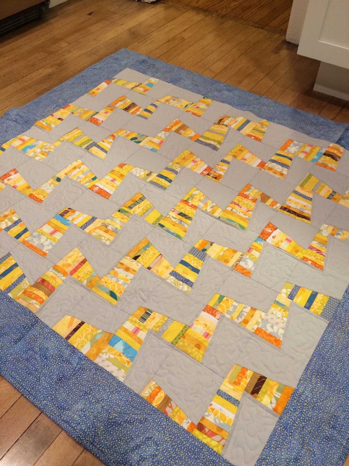 Sewing Machines and Sew Forth: Lightning Bolt Baby Quilt