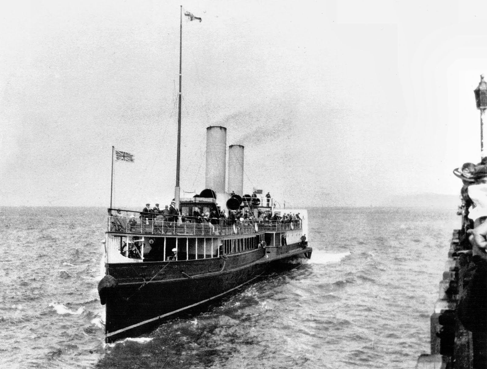 Thanet coast life: General Steam Navigation Company at Margate