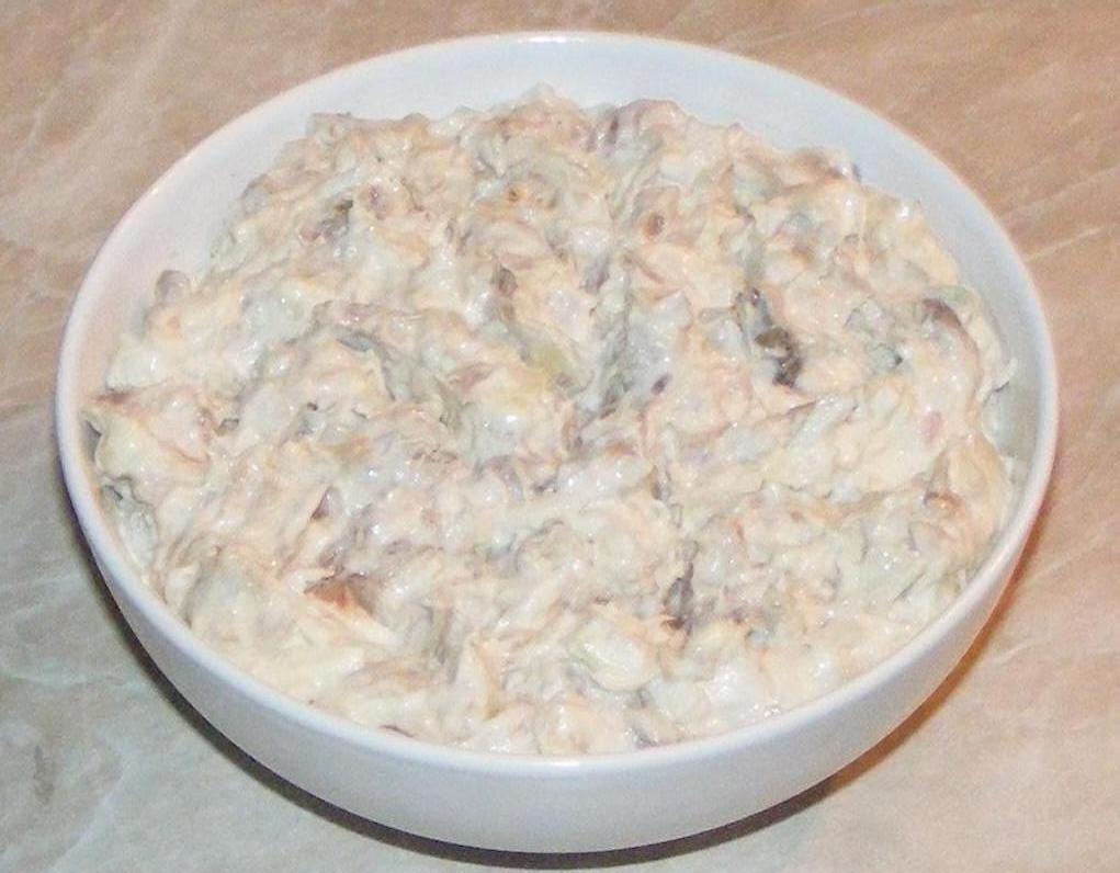 Salata de peste afumat Retete salata de macrou afumat | Preparatedevis.ro