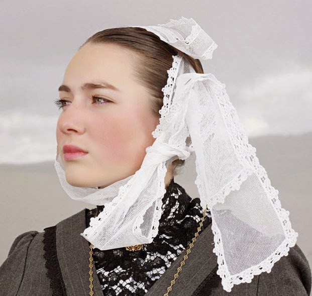 bensozia: Breton Women Bringing Back their Headgear