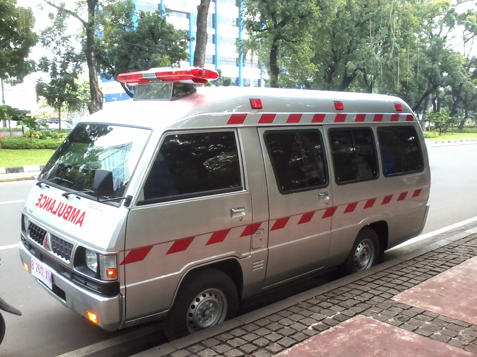 Jual Ambulance ~ MODIFIKASI DAN KAROSERI AMBULANCE