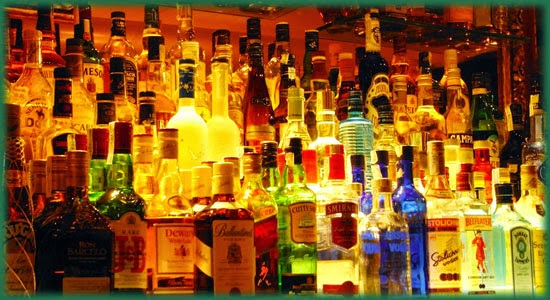 Cocinando con Johnny: LOS LICORES QUE NO PUEDEN FALTAR EN UN BAR