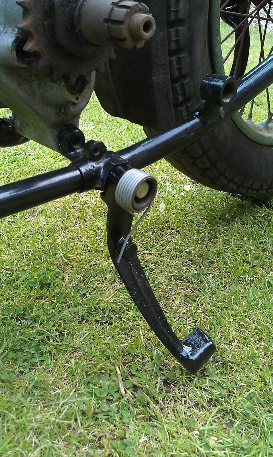 Amelia Squariel: Front Mudguard & Stands