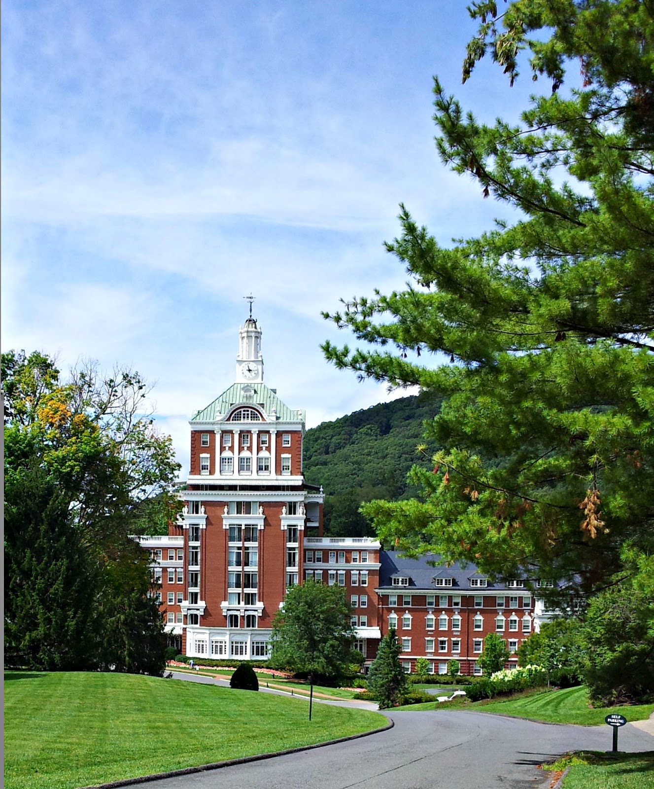 Pack Your Bags: A Traveler's Look at the Homestead Resort in Hot ...