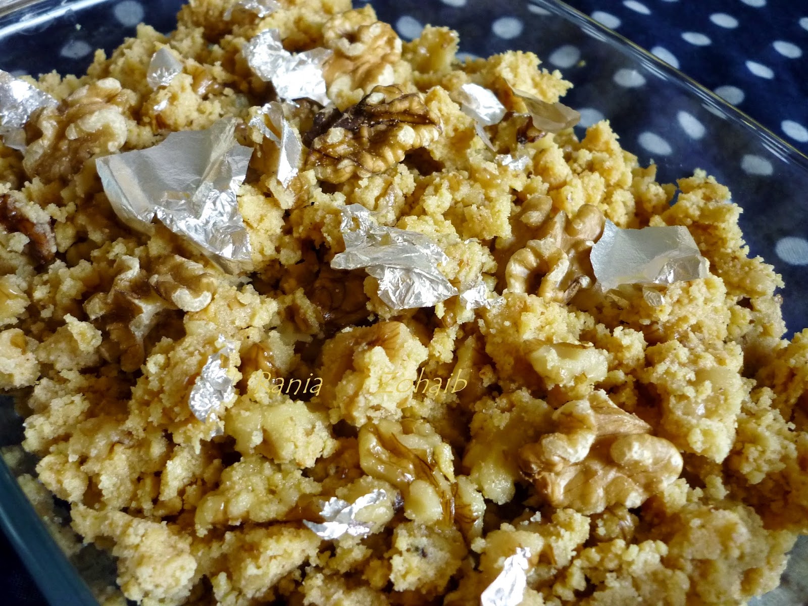 Rania @ Work with sugar'n spice: Walnut Halwa (Akhroot ka Halwa)