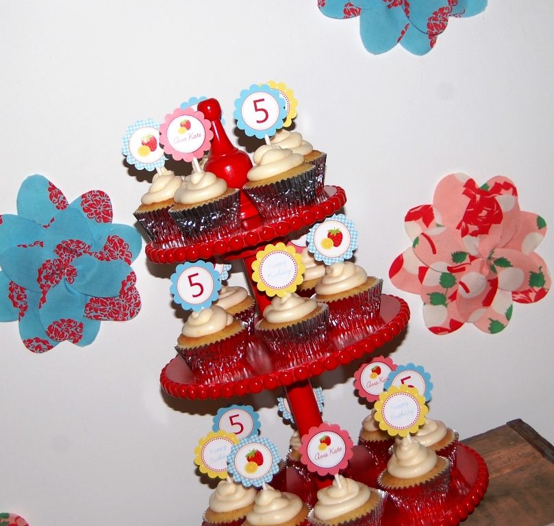 MON TRESOR: {REAL PARTY} Ava's Strawberry Lemonade Party