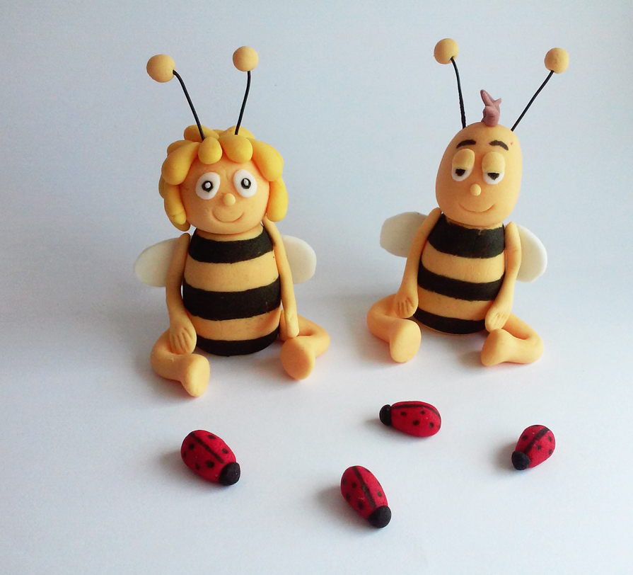 Fondan figurice Ket: Pcelica Maja i Pava
