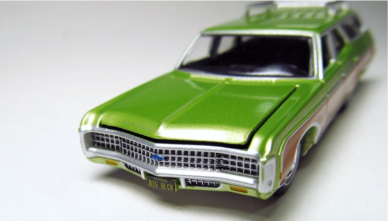 Auto World 1969 Chevy Kingswood Estate