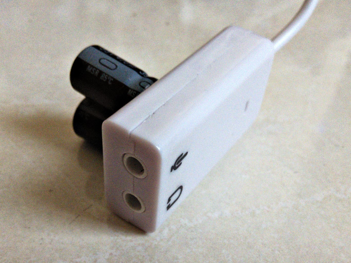 dreaMING of Fusion: Fixing USB audio controller (CM108) for headphones