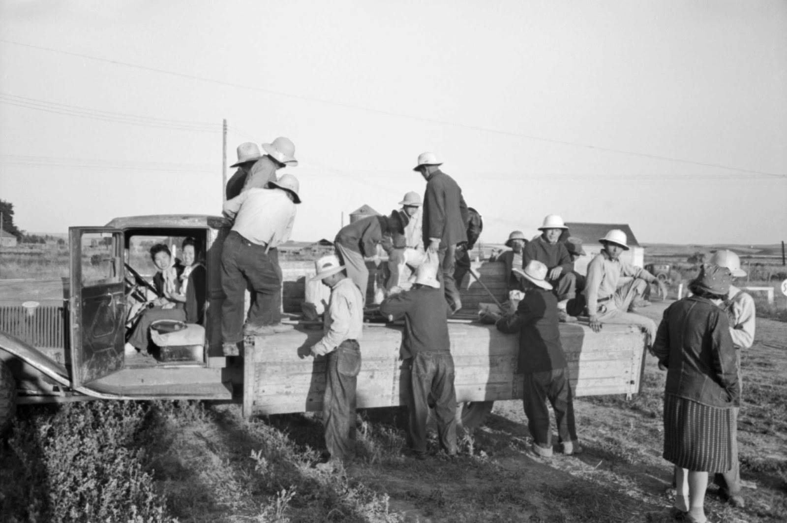 History in Photos: Russell Lee - Japanese Internment