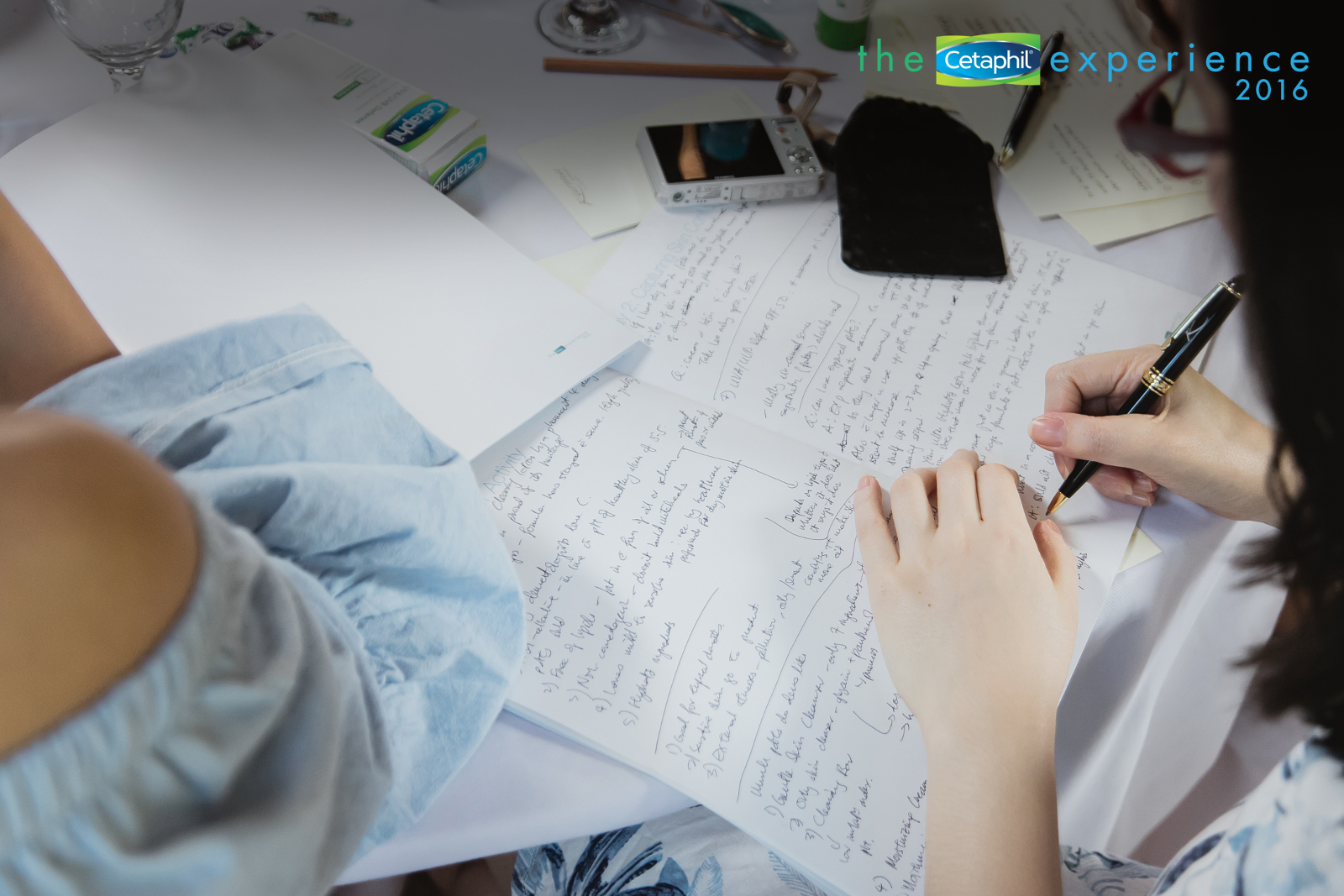 October 2016 - of Faces and Fingers