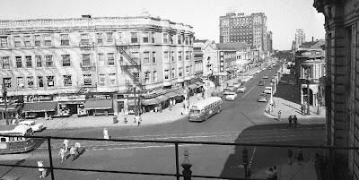 CHUCKMAN'S COLLECTION (CHICAGO POSTCARDS) VOLUME 13: February 2011