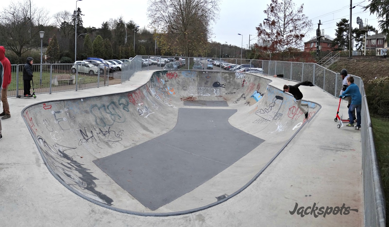 Poissy : le meilleur skatepark d'Ile-de-France ? | Jackspots