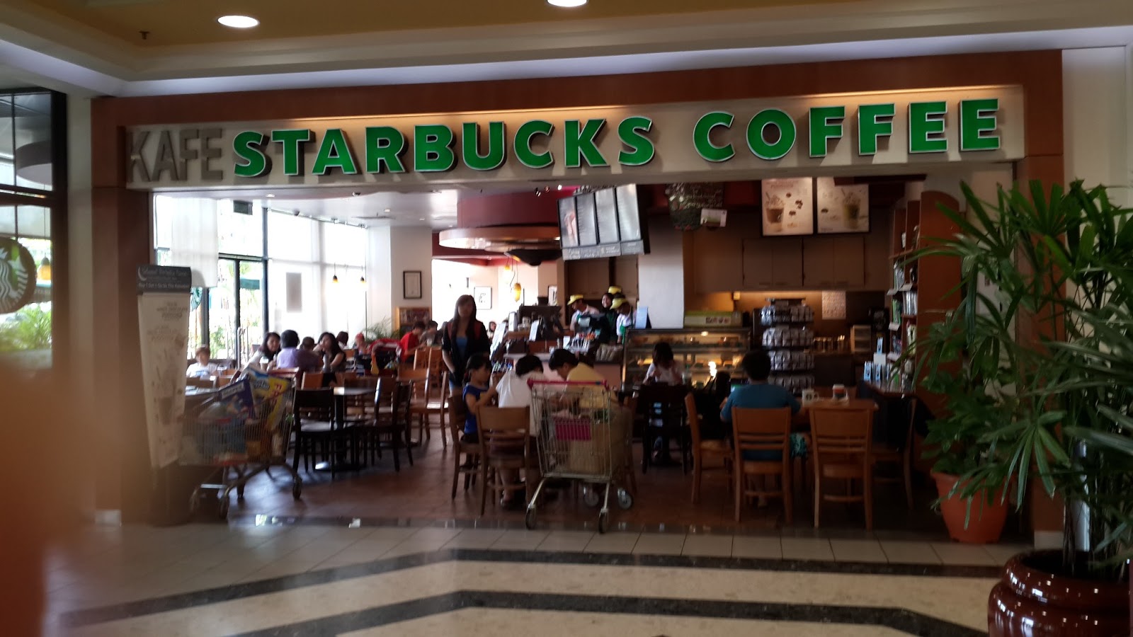 Starbucks, Wangsa Maju: A visit to the outlet.