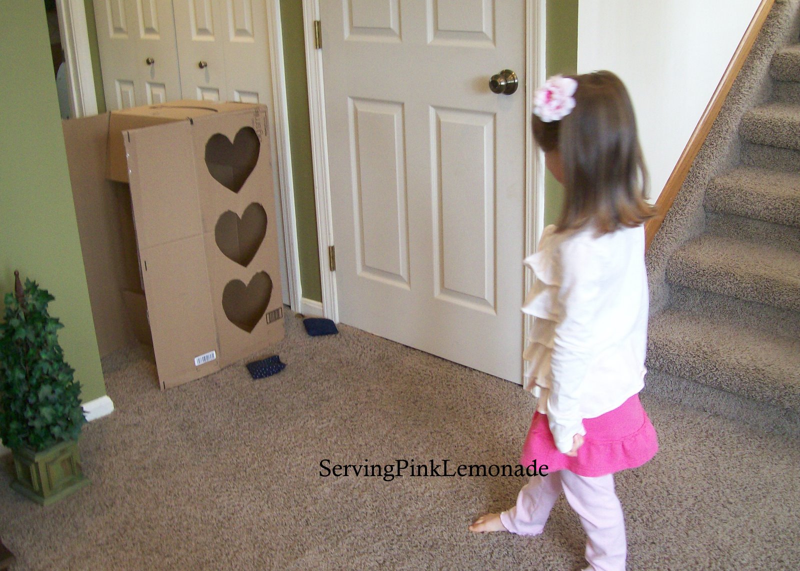 Serving Pink Lemonade: A little party for the girls