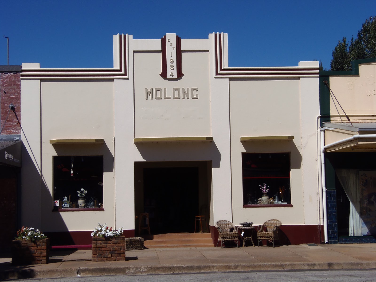 Solo Steve On The Road: MOLONG NSW