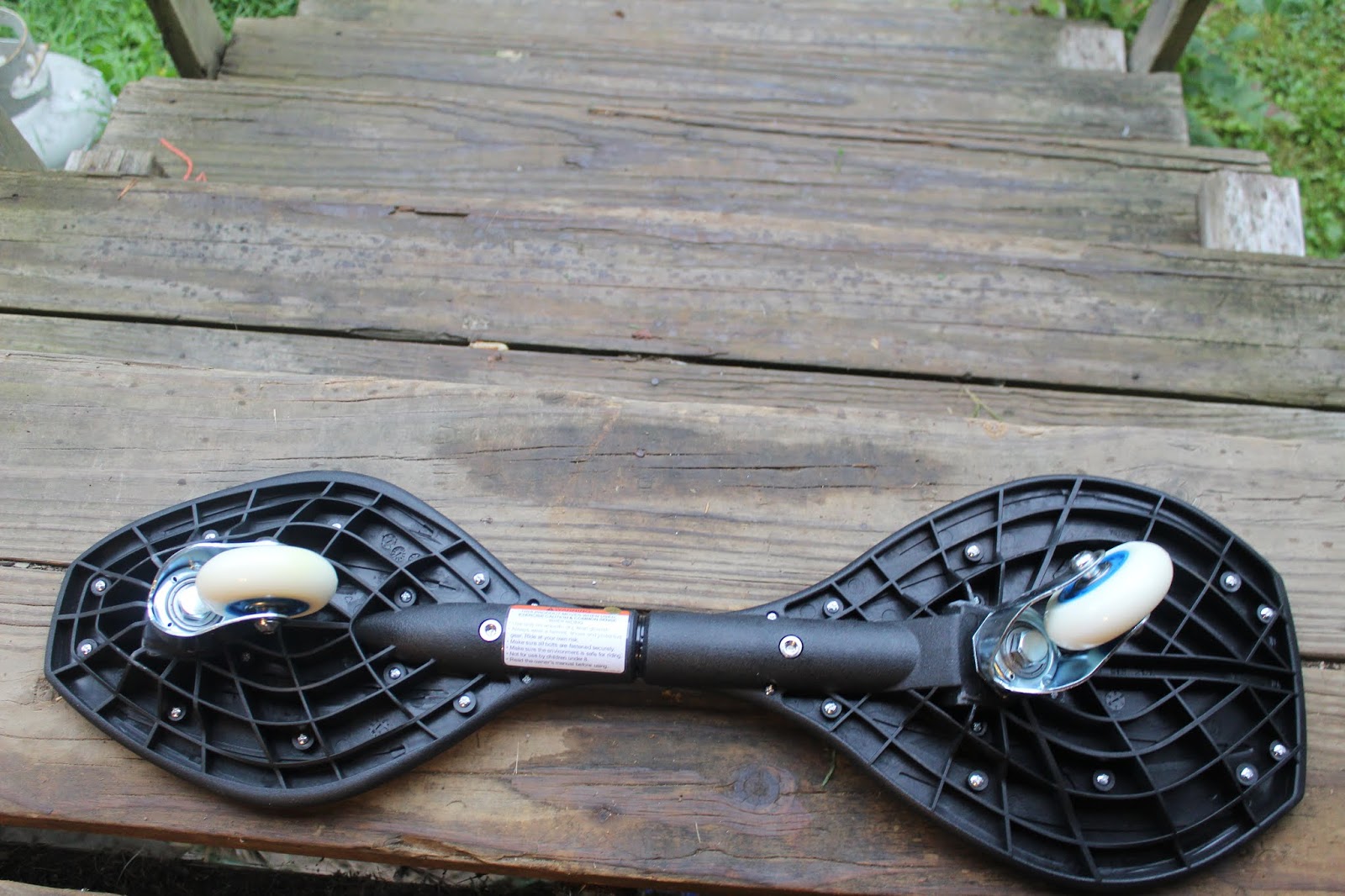 Let Older Kids Have Fun with the Razor Ripstik Classic - ChitChatMom