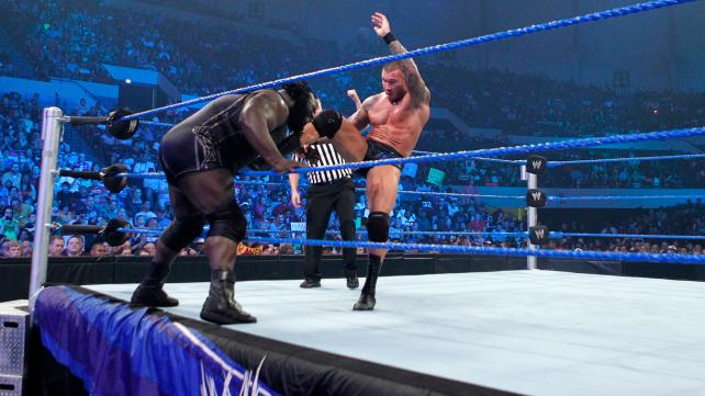 WWE In live!!!!: RANDY ORTON vs MARK HENRY